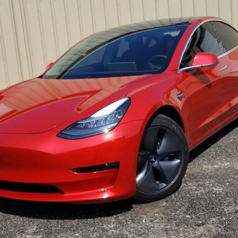 Gloss Dragonfire Red Tesla Model 3 - WRAPABULL